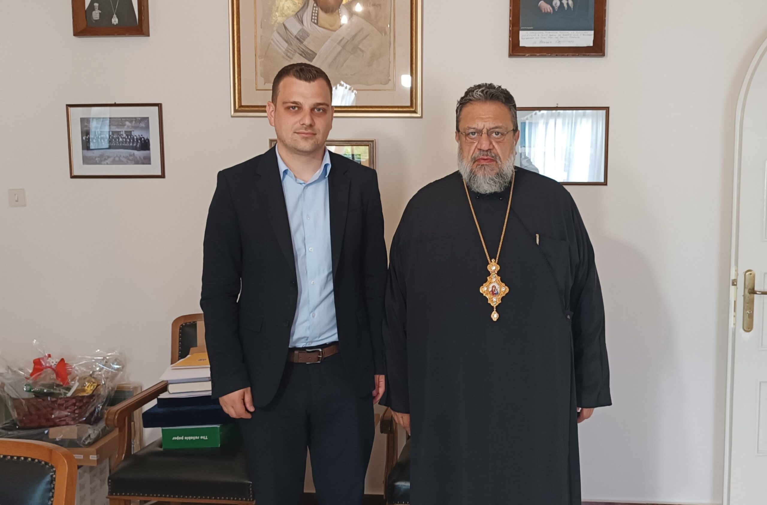 Στον Μητροπολίτη Μεσσηνίας Χρυσόστομο ο Πέτρος Μπελέρης - Ιερά Μονοπάτια