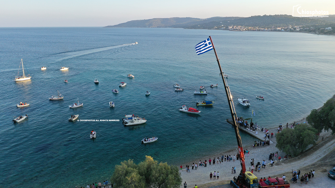 Μεγαλοπρεπής θαλάσσια λιτανεία τιμά τον Άγιο Αιμιλιανό - Ιερά Μονοπάτια